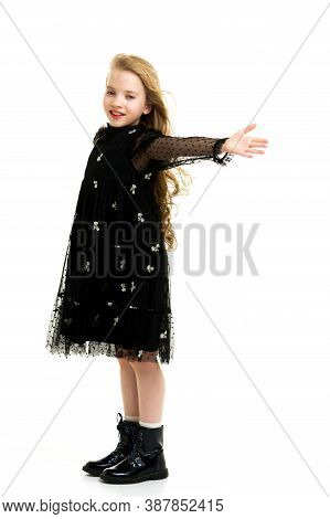 Strong Wind Blows On Image & Photo (Free Trial) | Bigstock