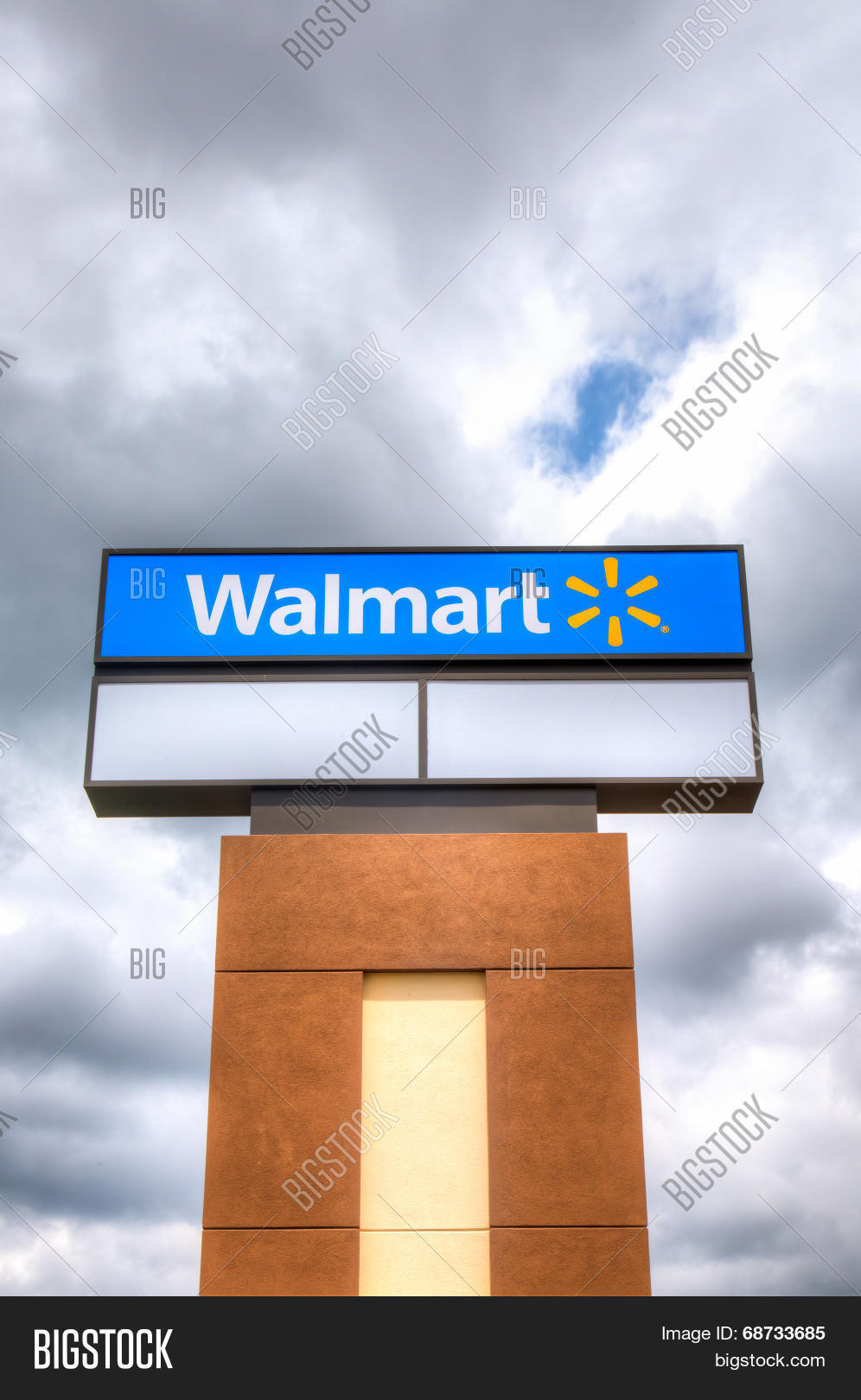 Walmart Store Sign Image & Photo (Free Trial) | Bigstock