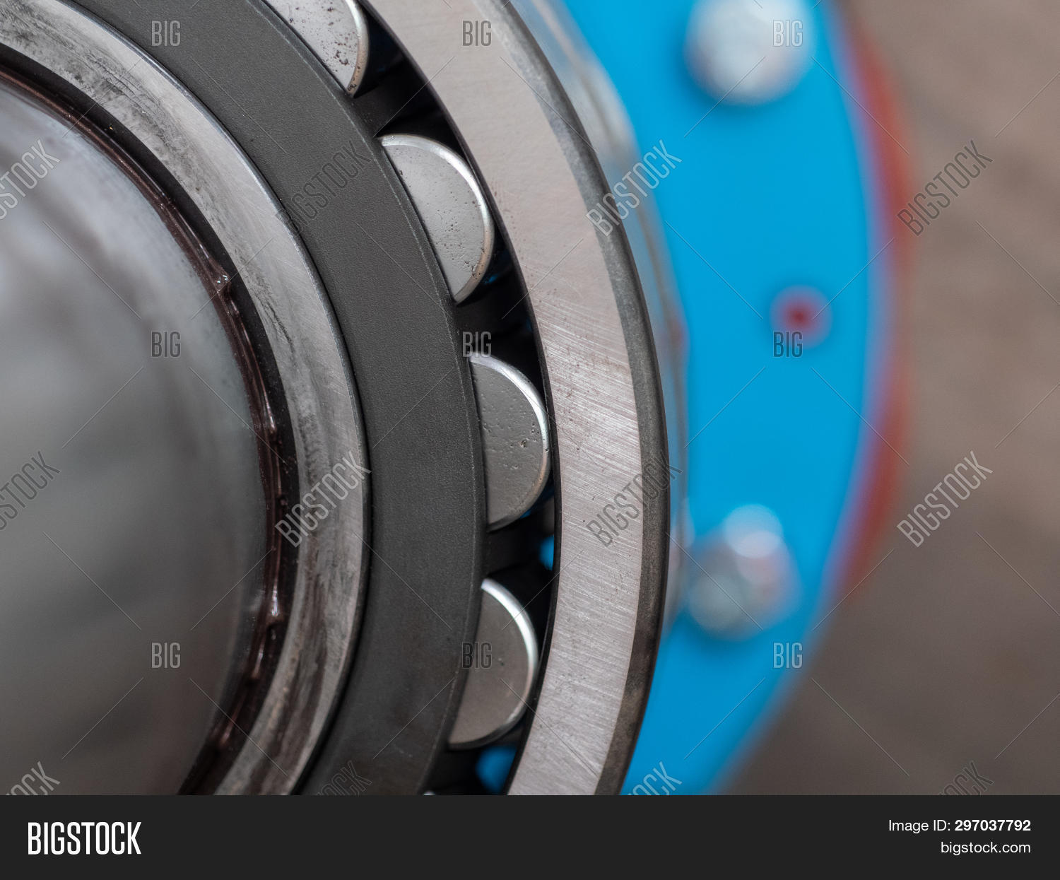 Detail Roller Bearing Image & Photo (Free Trial) | Bigstock