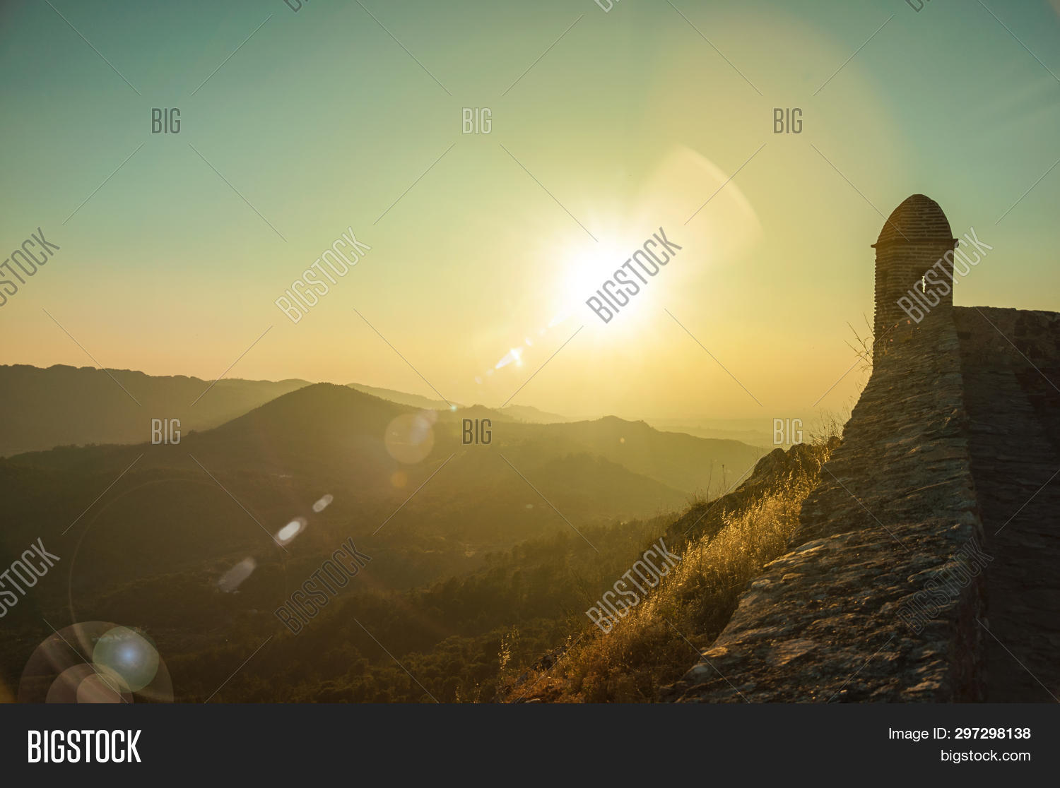 Imagen y foto Small Watchtower (prueba gratis) | Bigstock