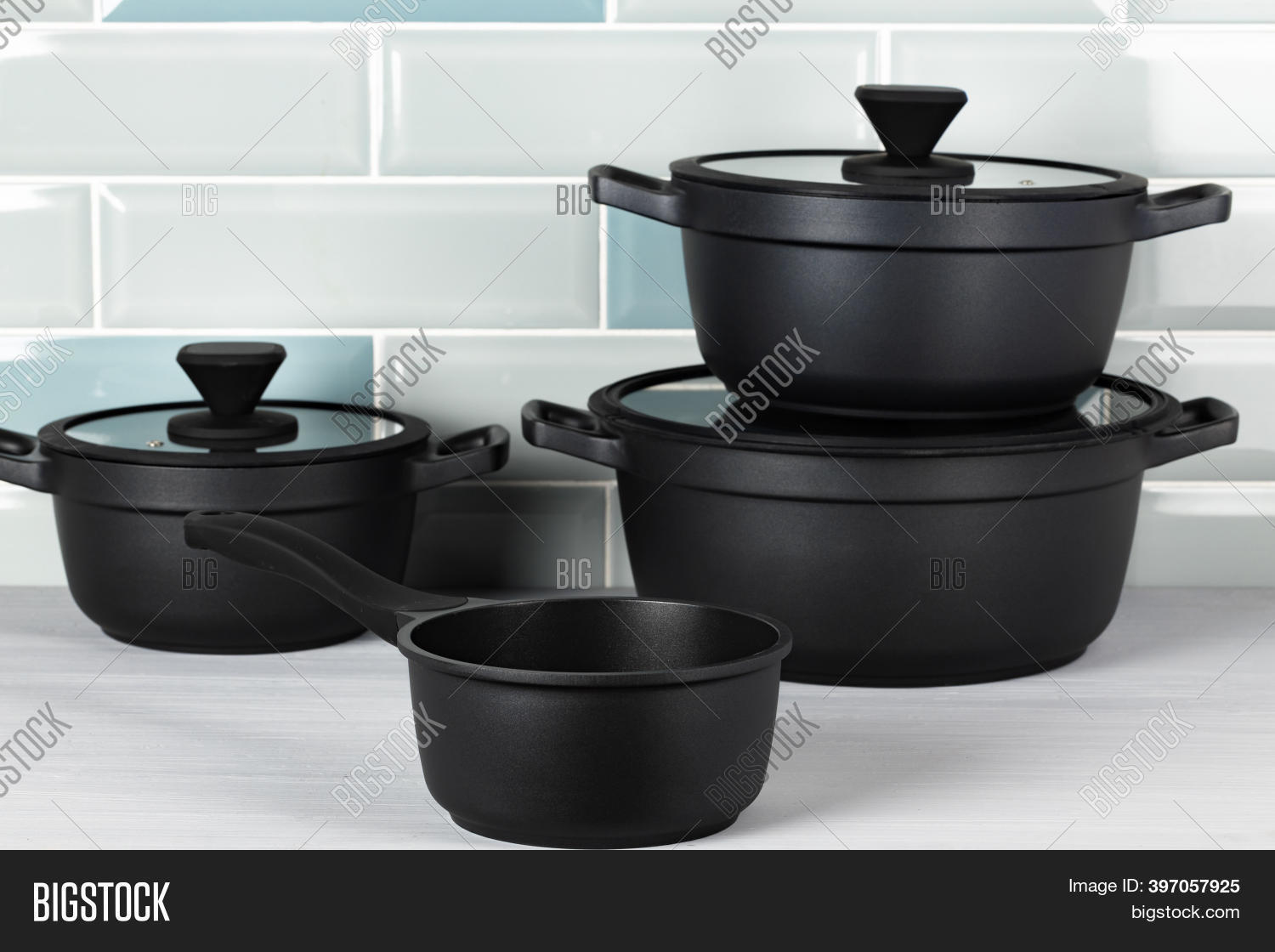 Set Black Cookware On Image & Photo (Free Trial) | Bigstock