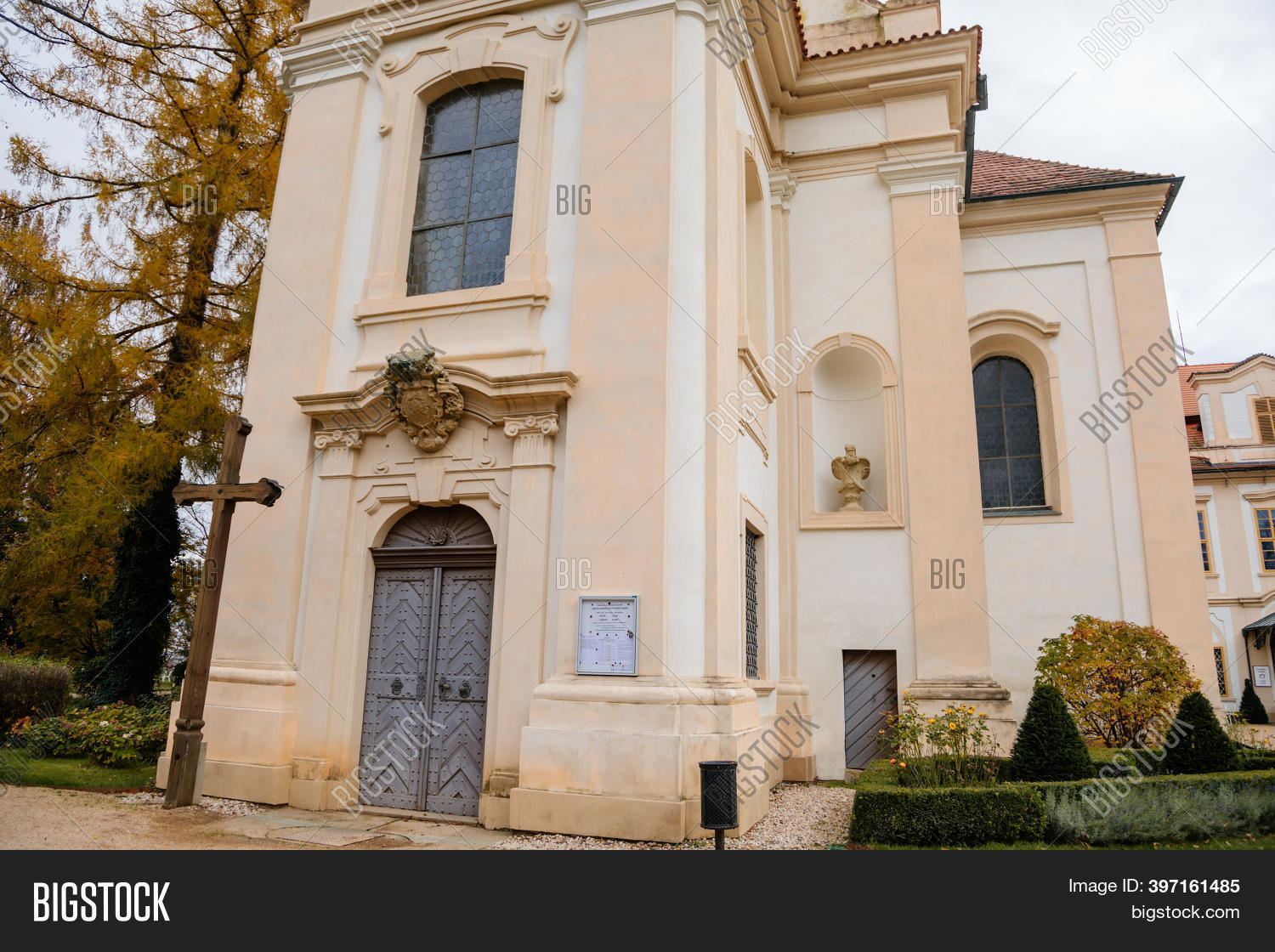 Loucen Rococo Castle Image & Photo (Free Trial) | Bigstock