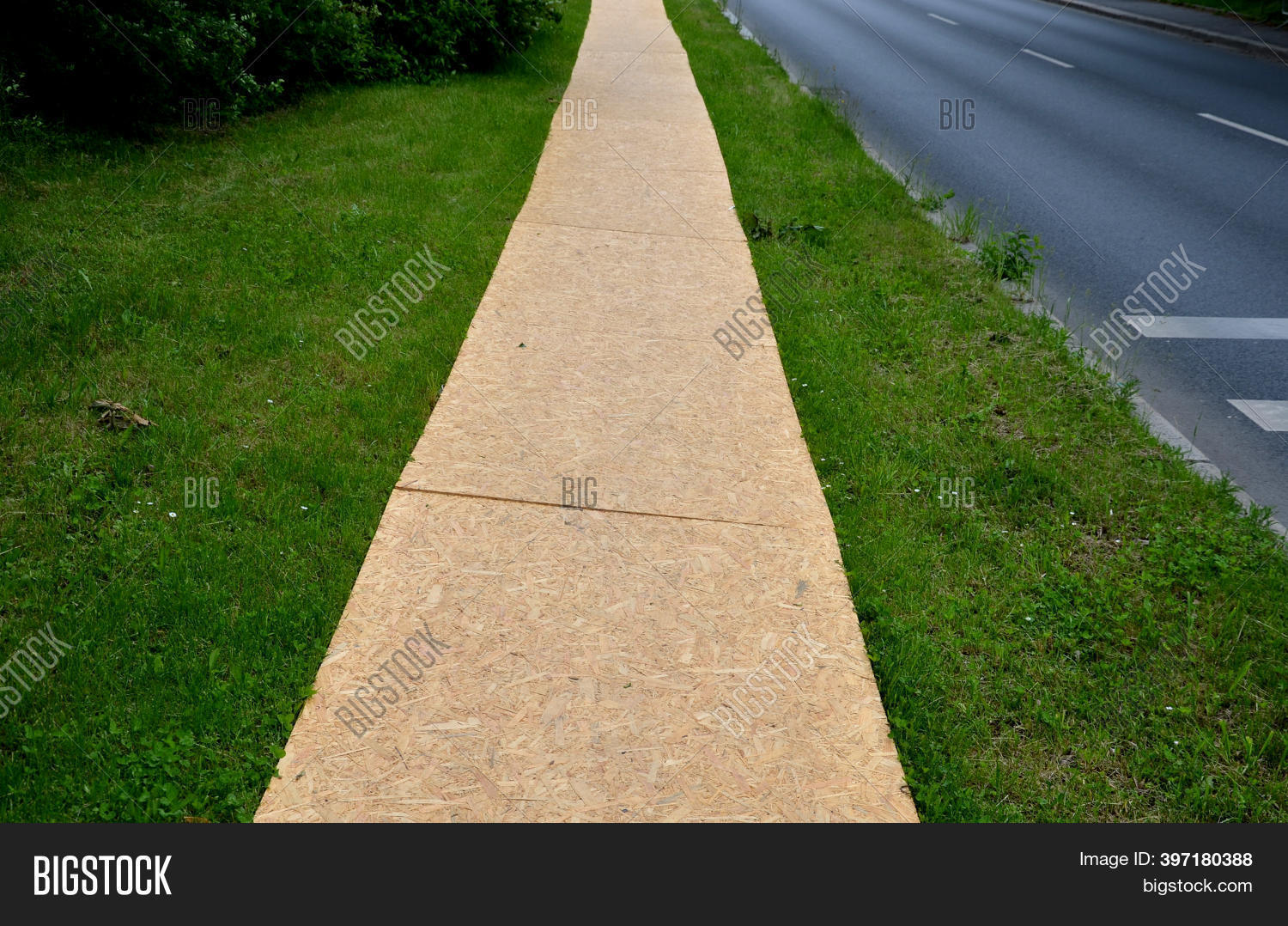 Temporary Sidewalk Image & Photo (Free Trial) | Bigstock