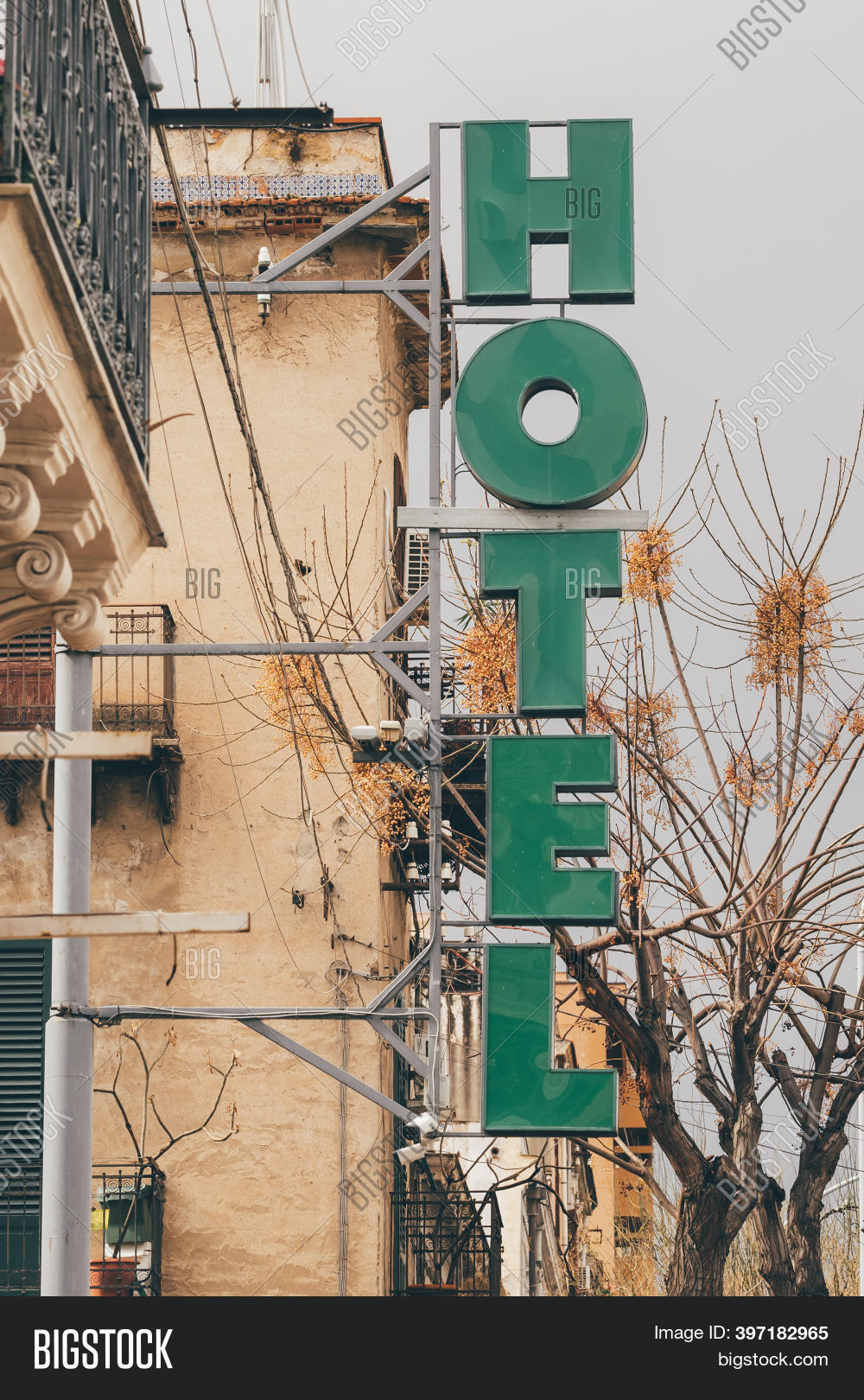Retro Hotel Sign On Image & Photo (Free Trial) | Bigstock