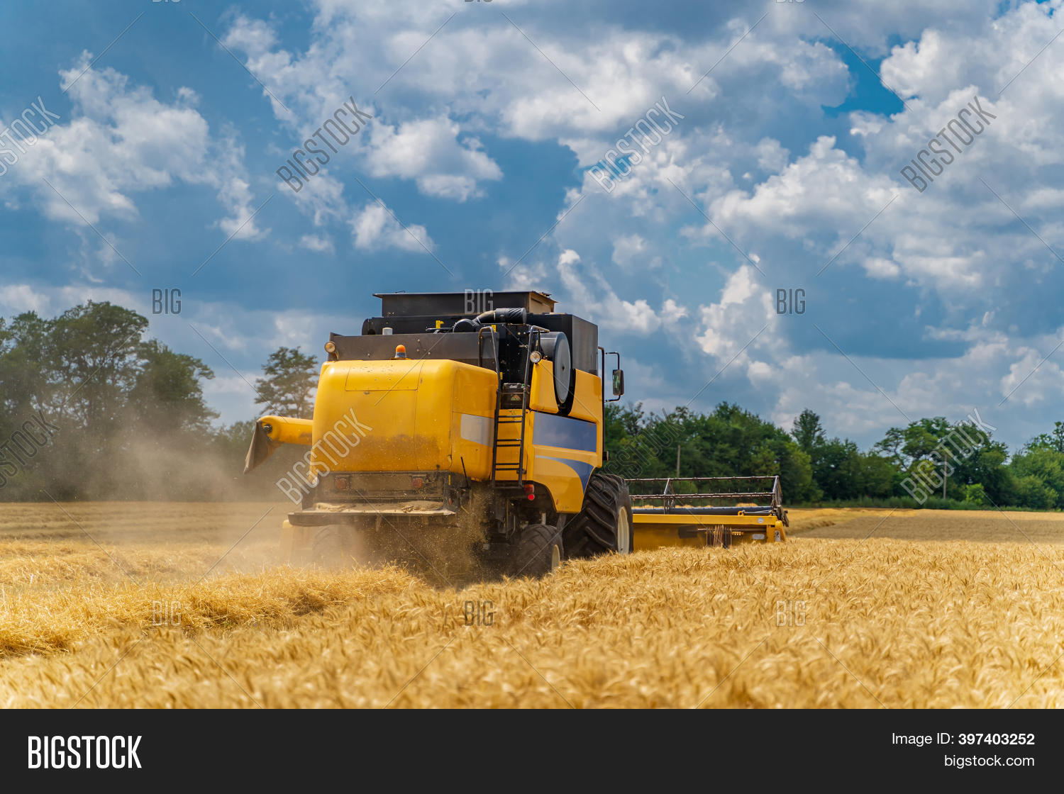 Combine Harvester Image & Photo (Free Trial) | Bigstock