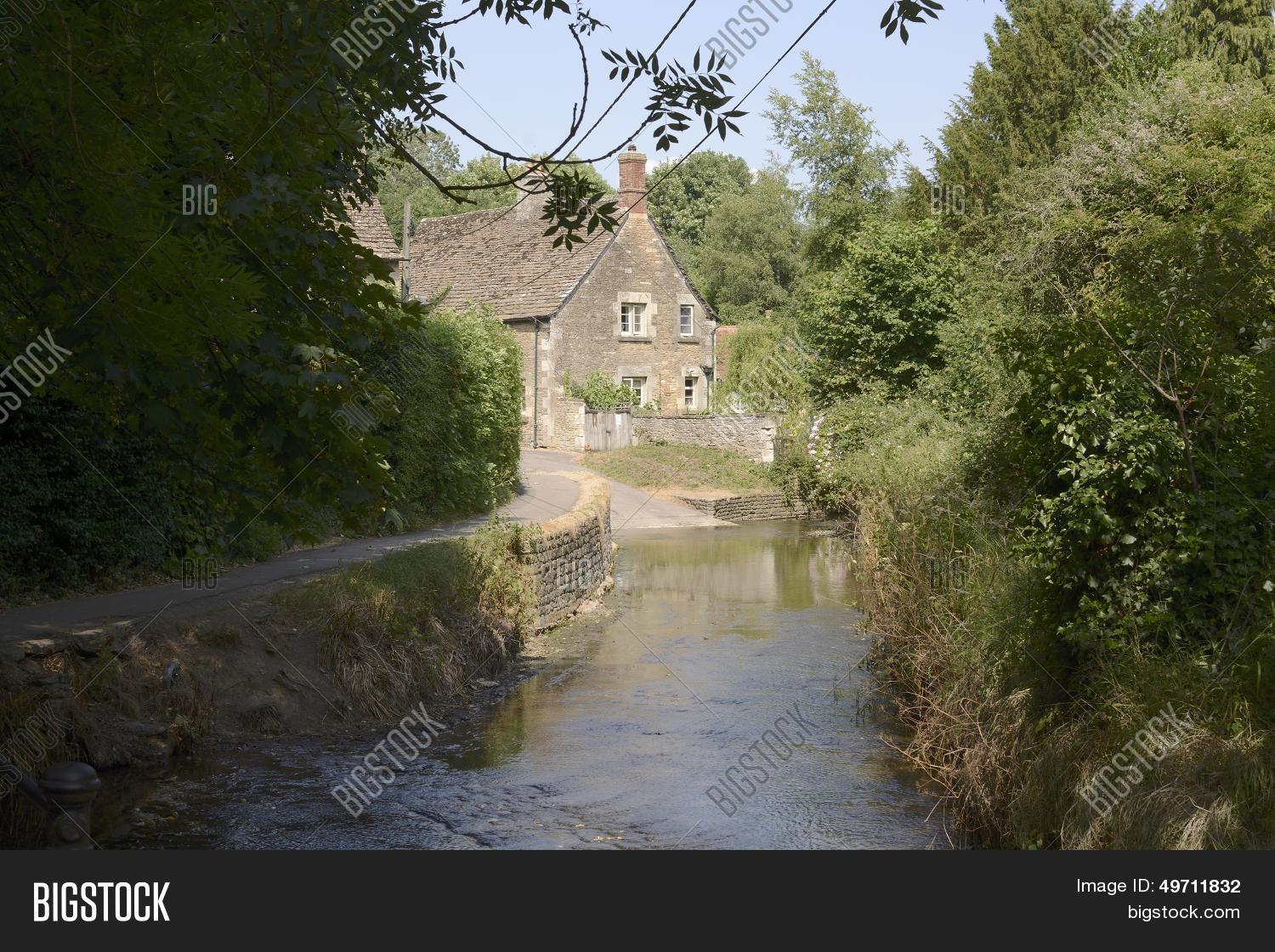 Ford Through River Image & Photo (Free Trial) | Bigstock