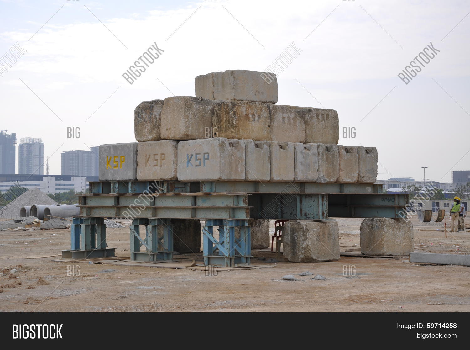 Static Pile Load Test Image & Photo (Free Trial) | Bigstock