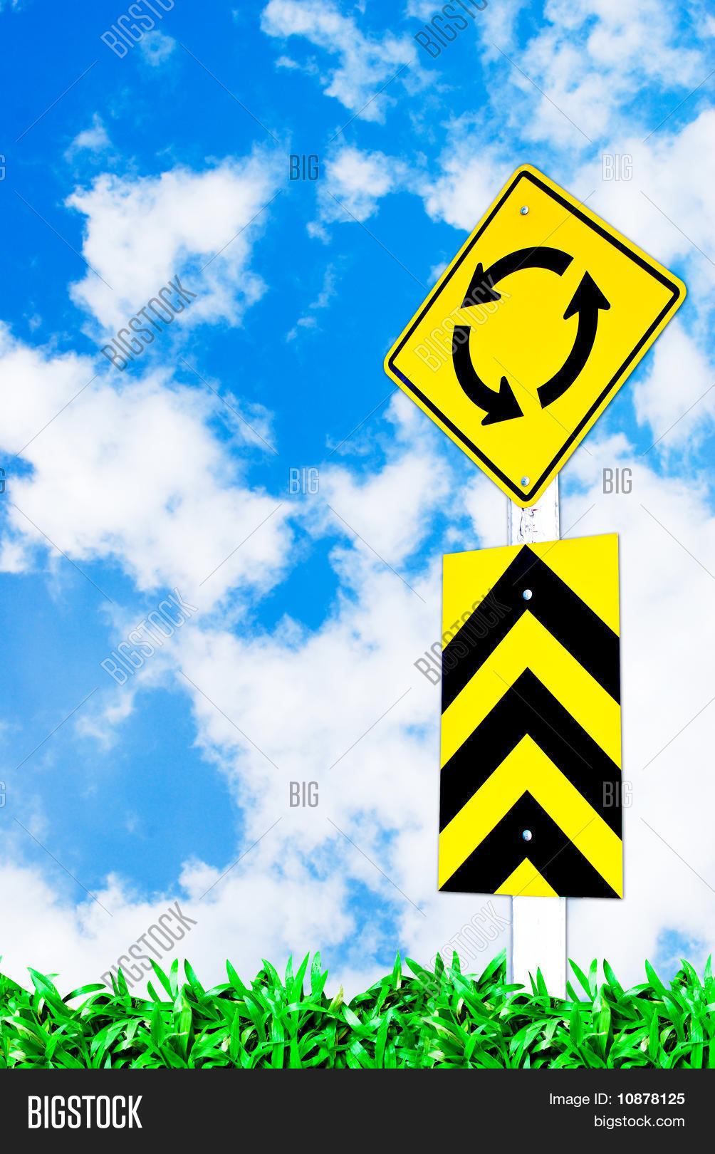 Traffic Circle Road Image & Photo (Free Trial) | Bigstock