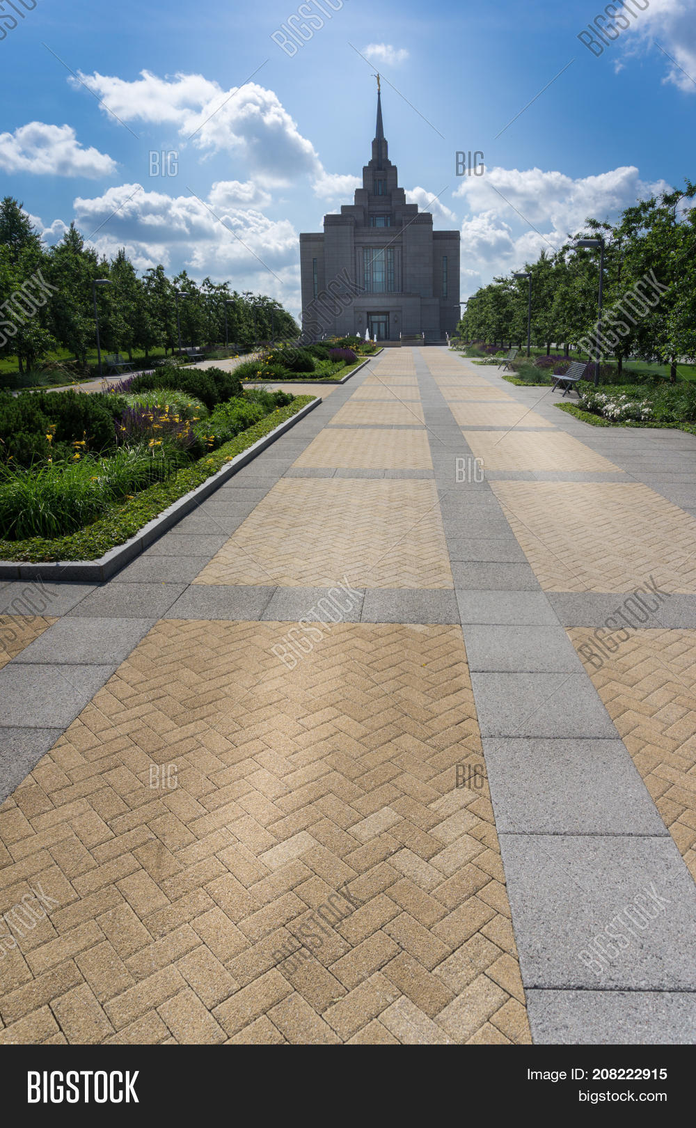 LDS Temple Kyiv Image & Photo (Free Trial) | Bigstock