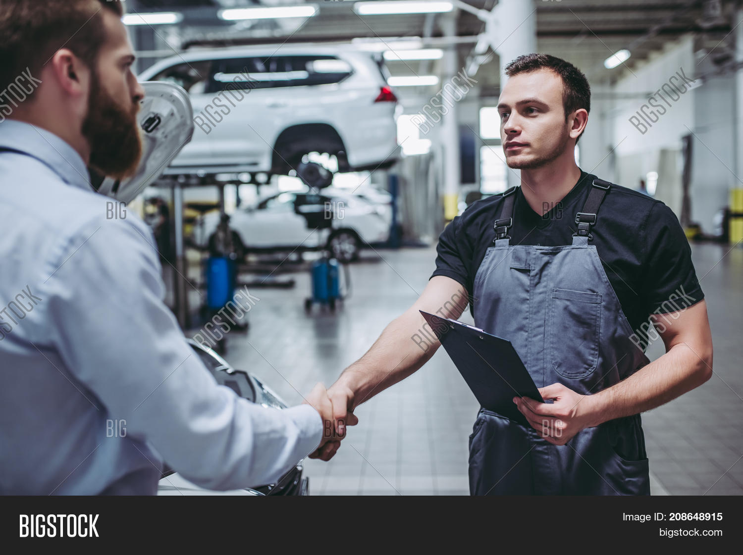 Men Auto Service Image & Photo (Free Trial) | Bigstock