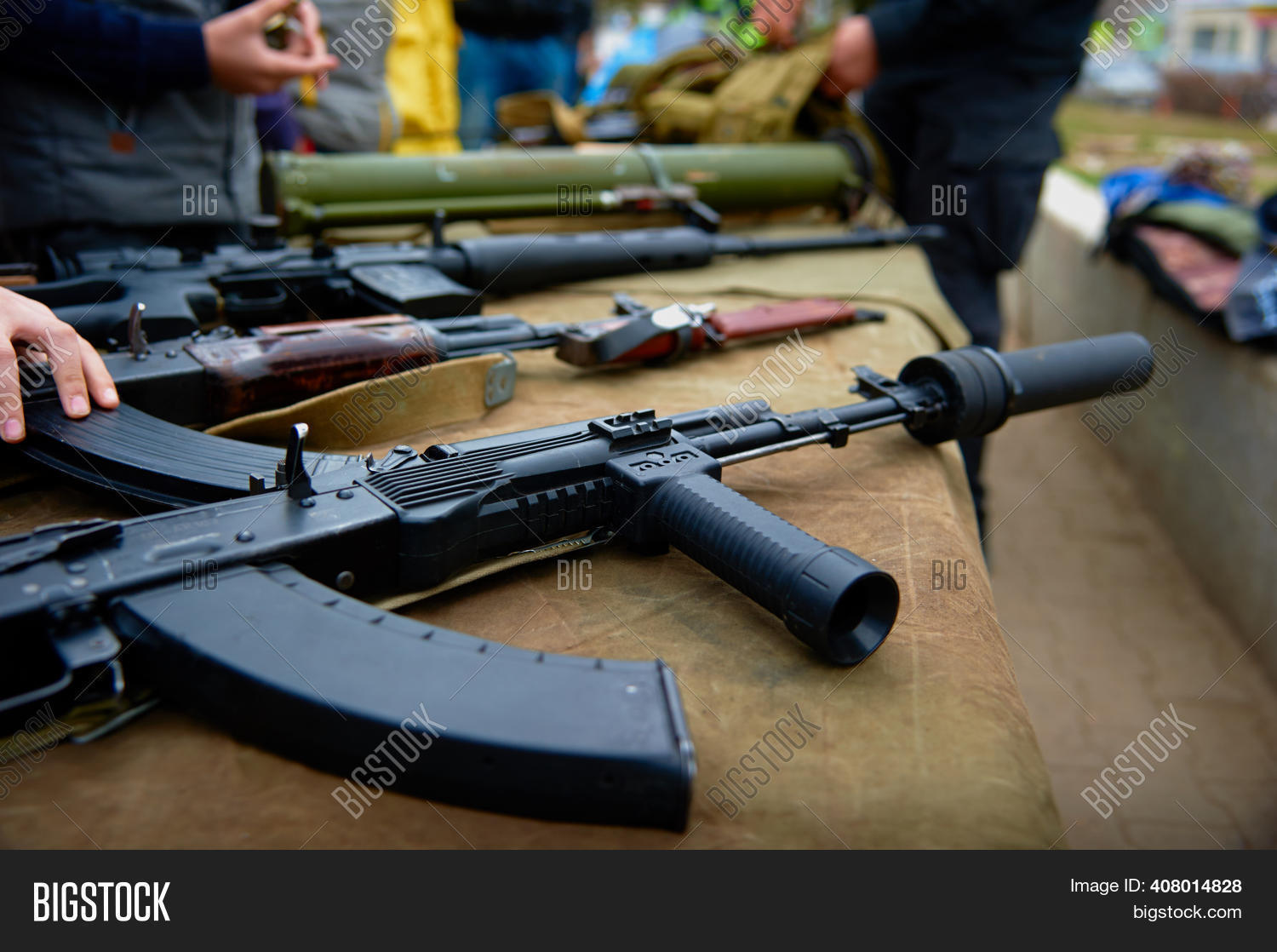 Automatic Rifle Image & Photo (Free Trial) | Bigstock