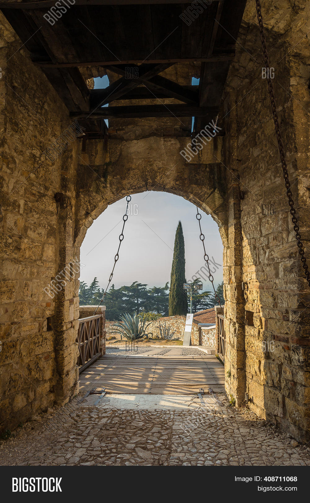 Stone Wall Merlons Image & Photo (Free Trial) | Bigstock