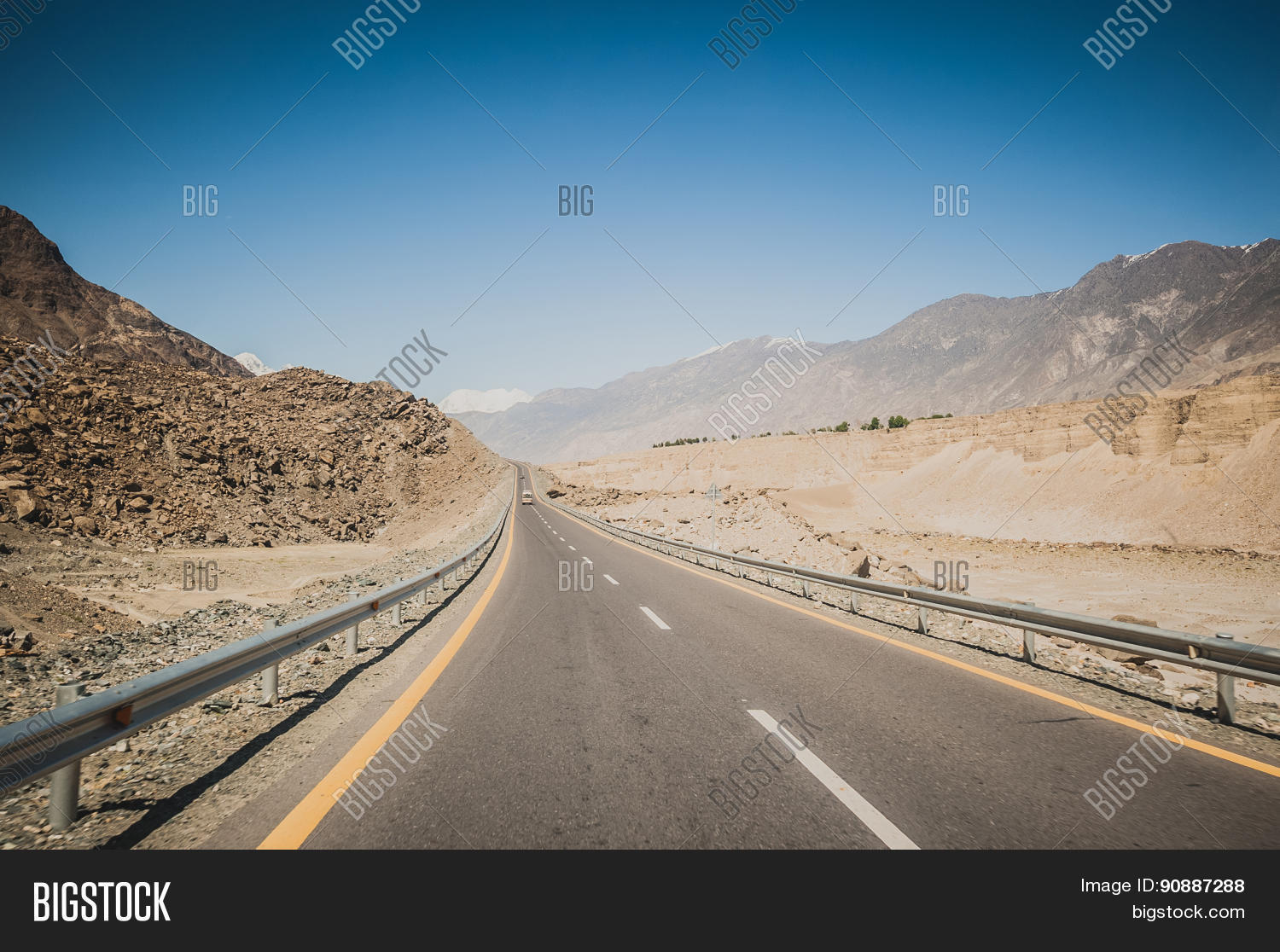 Karakorum Highway Image & Photo (Free Trial) | Bigstock