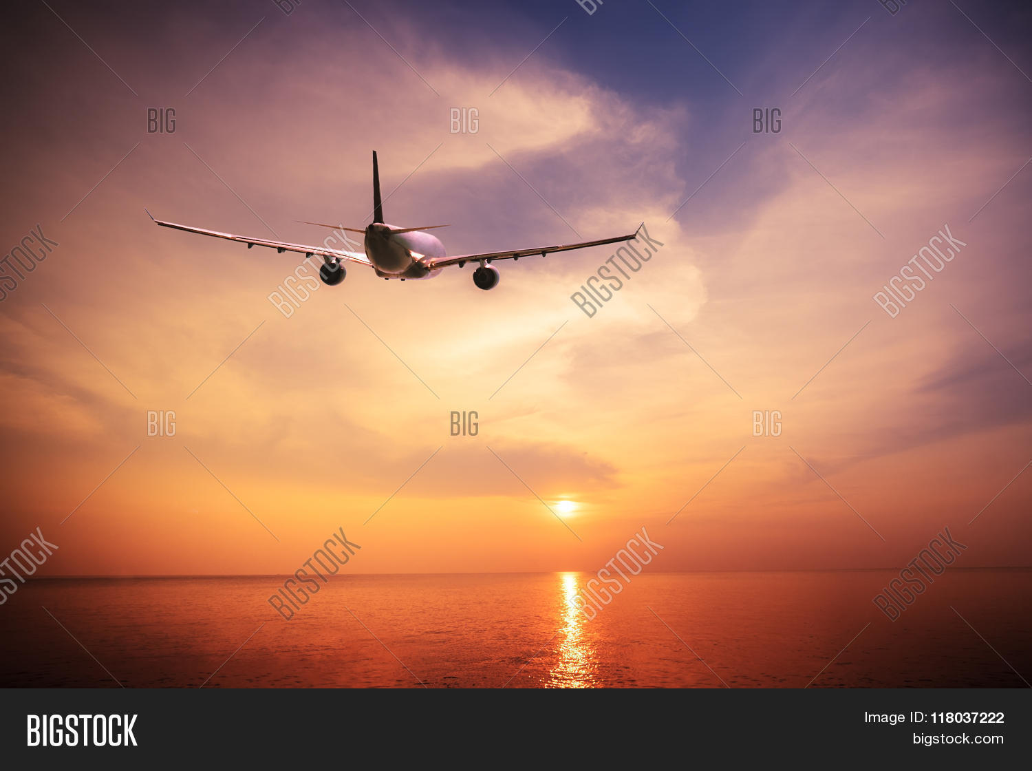Airplane Flying Over Image & Photo (Free Trial) | Bigstock