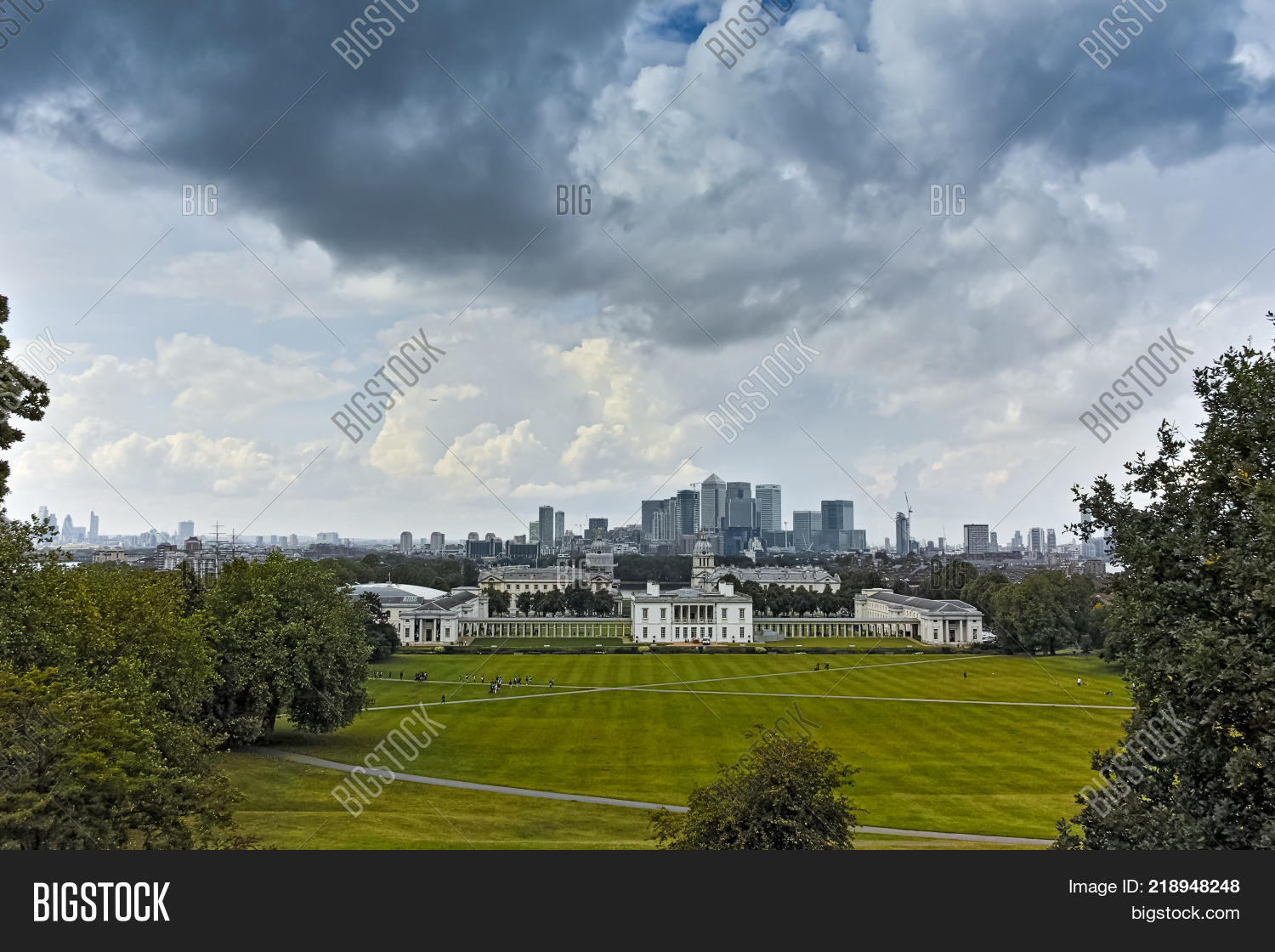 LONDON, ENGLAND - JUNE Image & Photo (Free Trial) | Bigstock