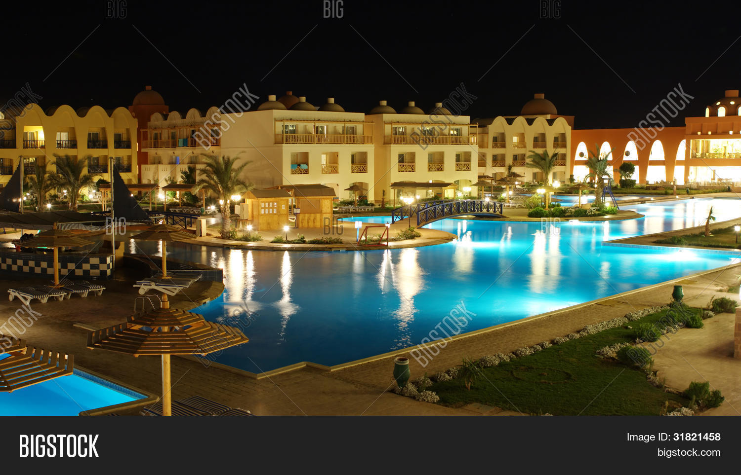 Picture Luxury Arabic Image & Photo (Free Trial) | Bigstock