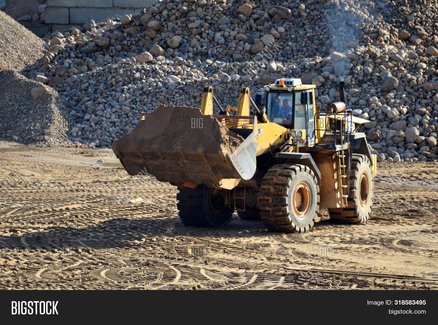 Large Heavy Front-end Image & Photo (Free Trial) | Bigstock