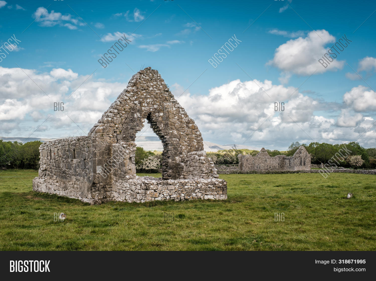 Kilmacduagh Monastery Image & Photo (Free Trial) | Bigstock