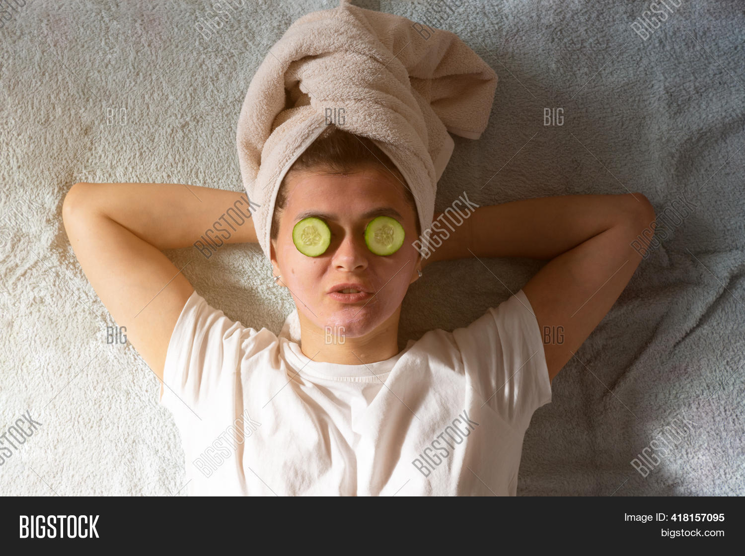 Woman Face Mask Towel Image & Photo (Free Trial) | Bigstock