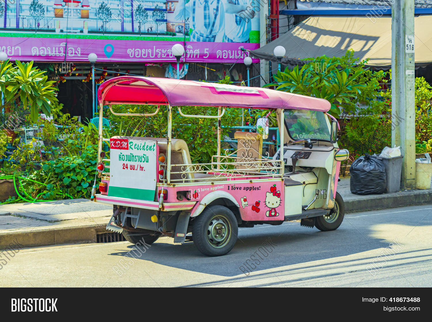 Crazy Pink Tuk Tuk Image & Photo (Free Trial) | Bigstock