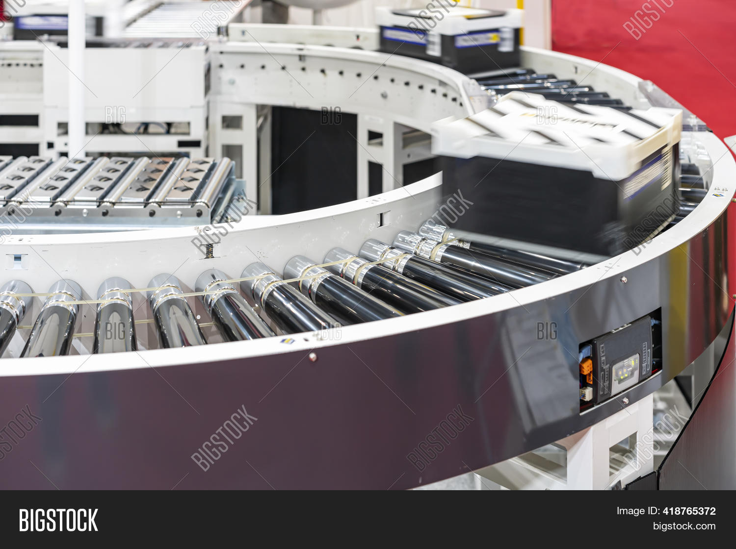 Roller Conveyor Image & Photo (Free Trial) | Bigstock