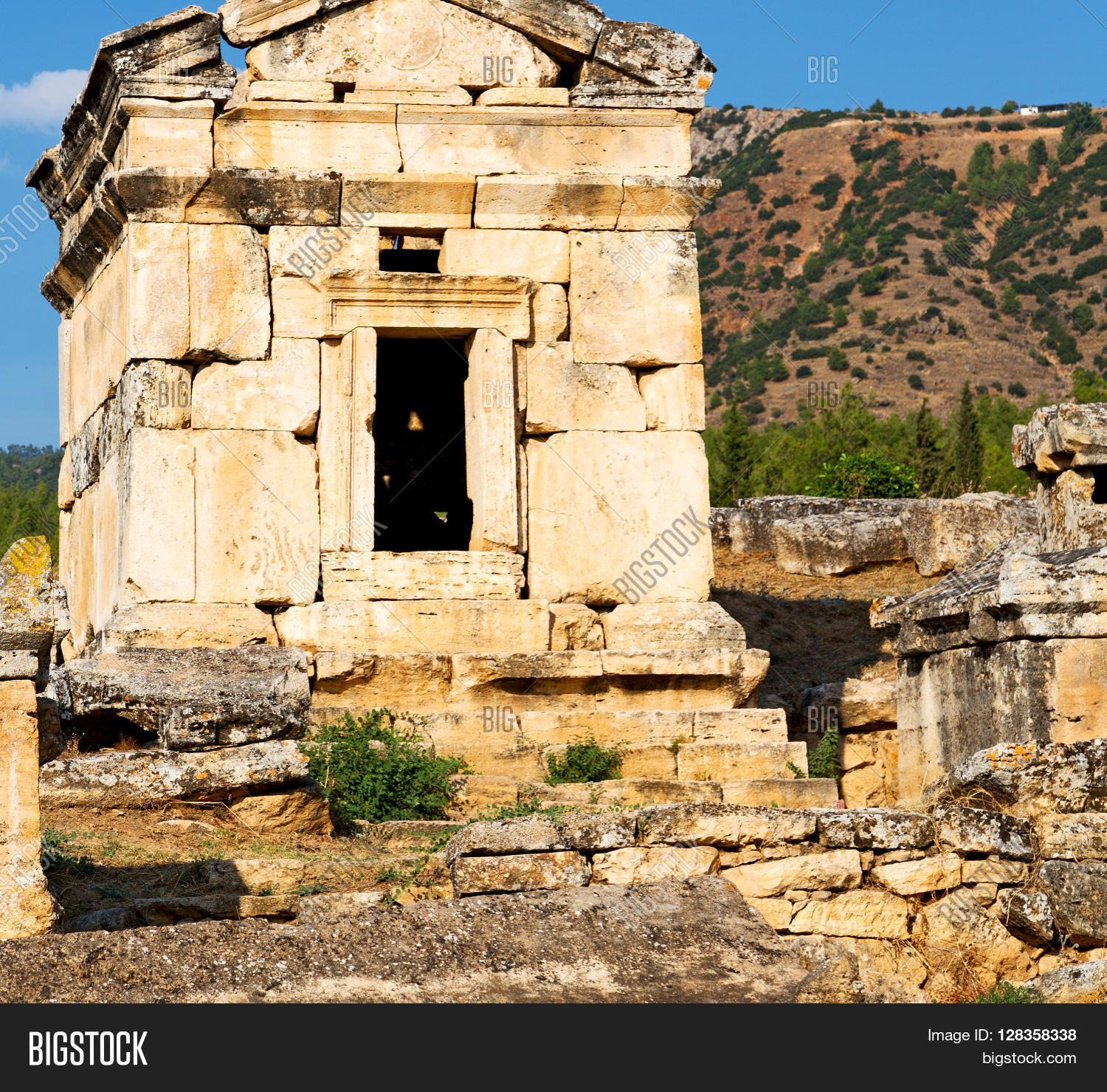 Roman Temple History Image & Photo (Free Trial) | Bigstock