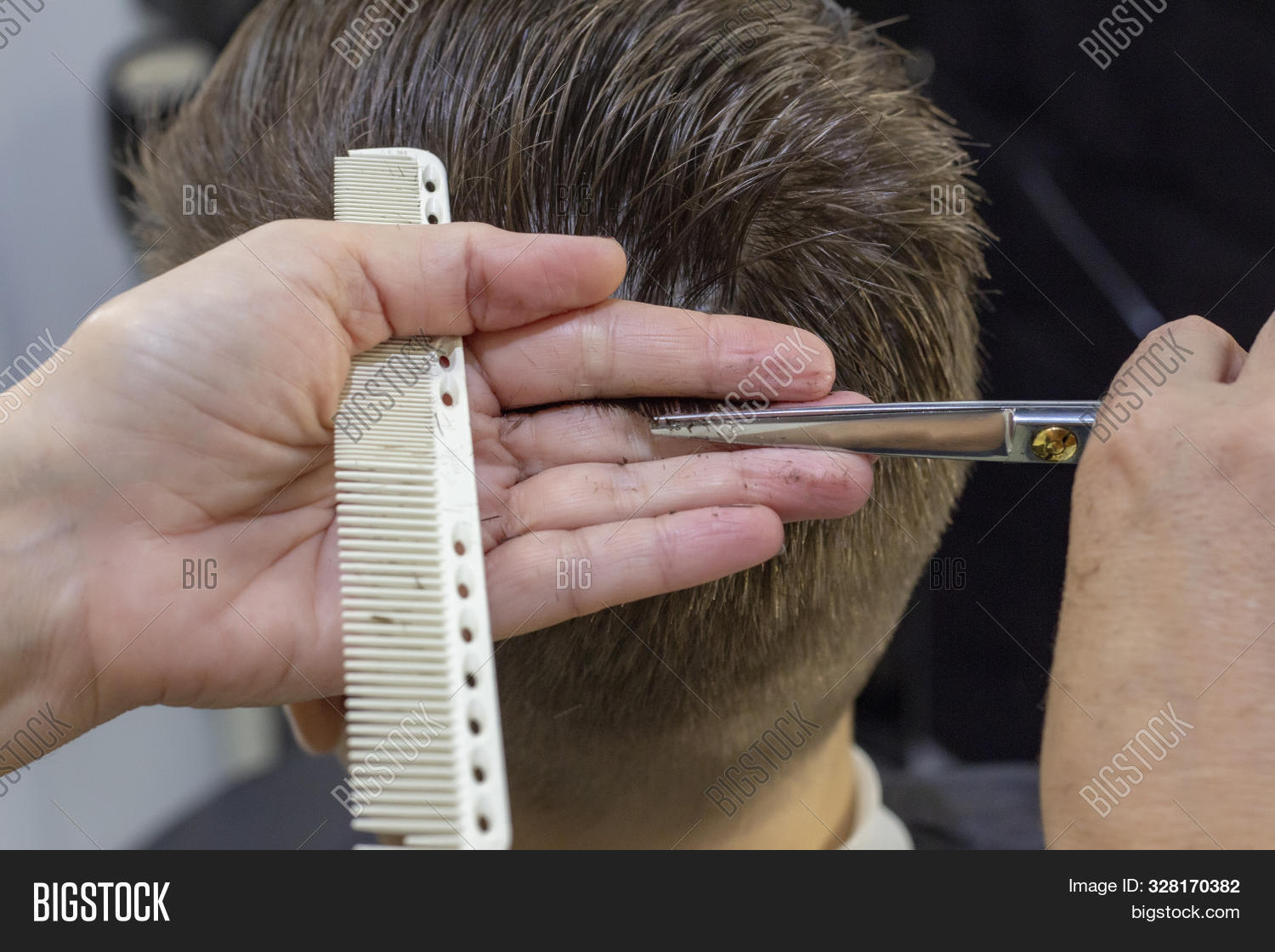Hands Young Barber Image & Photo (Free Trial) | Bigstock