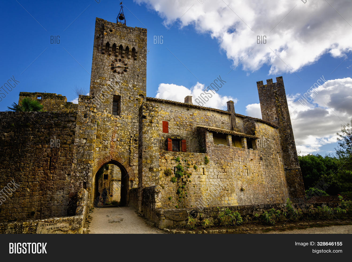 Larressingle, One Most Image & Photo (Free Trial) | Bigstock