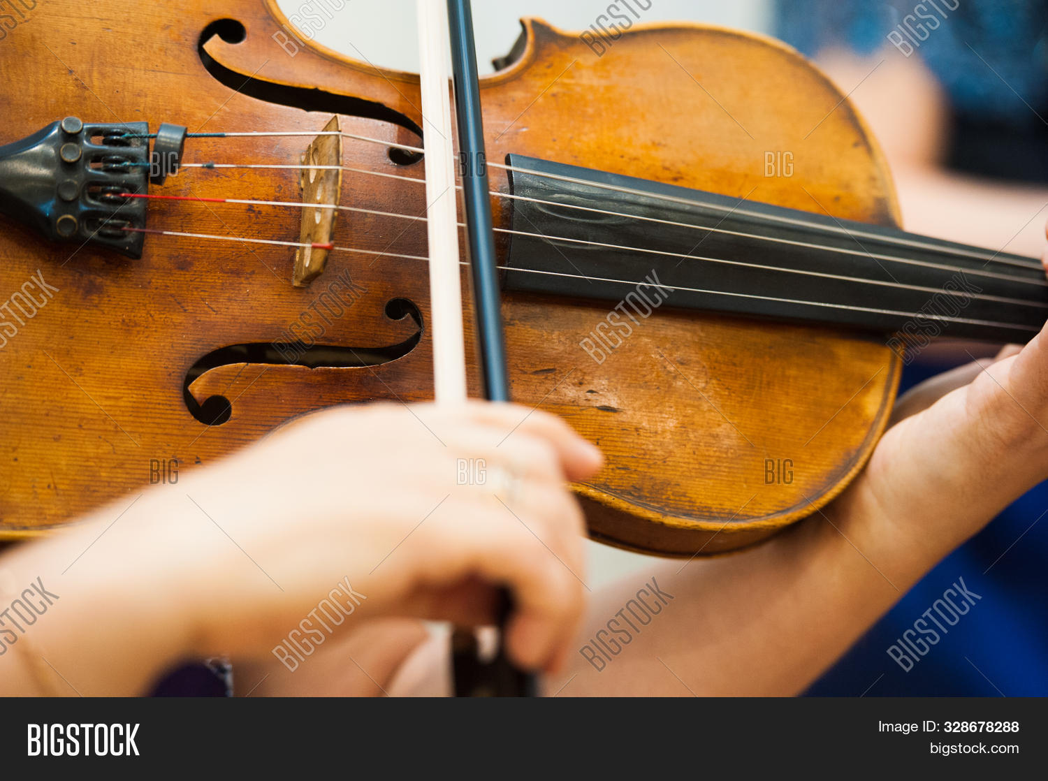 Violinist Playing Image & Photo (Free Trial) | Bigstock