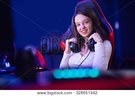 Streamer Beautiful Image & Photo (Free Trial) | Bigstock