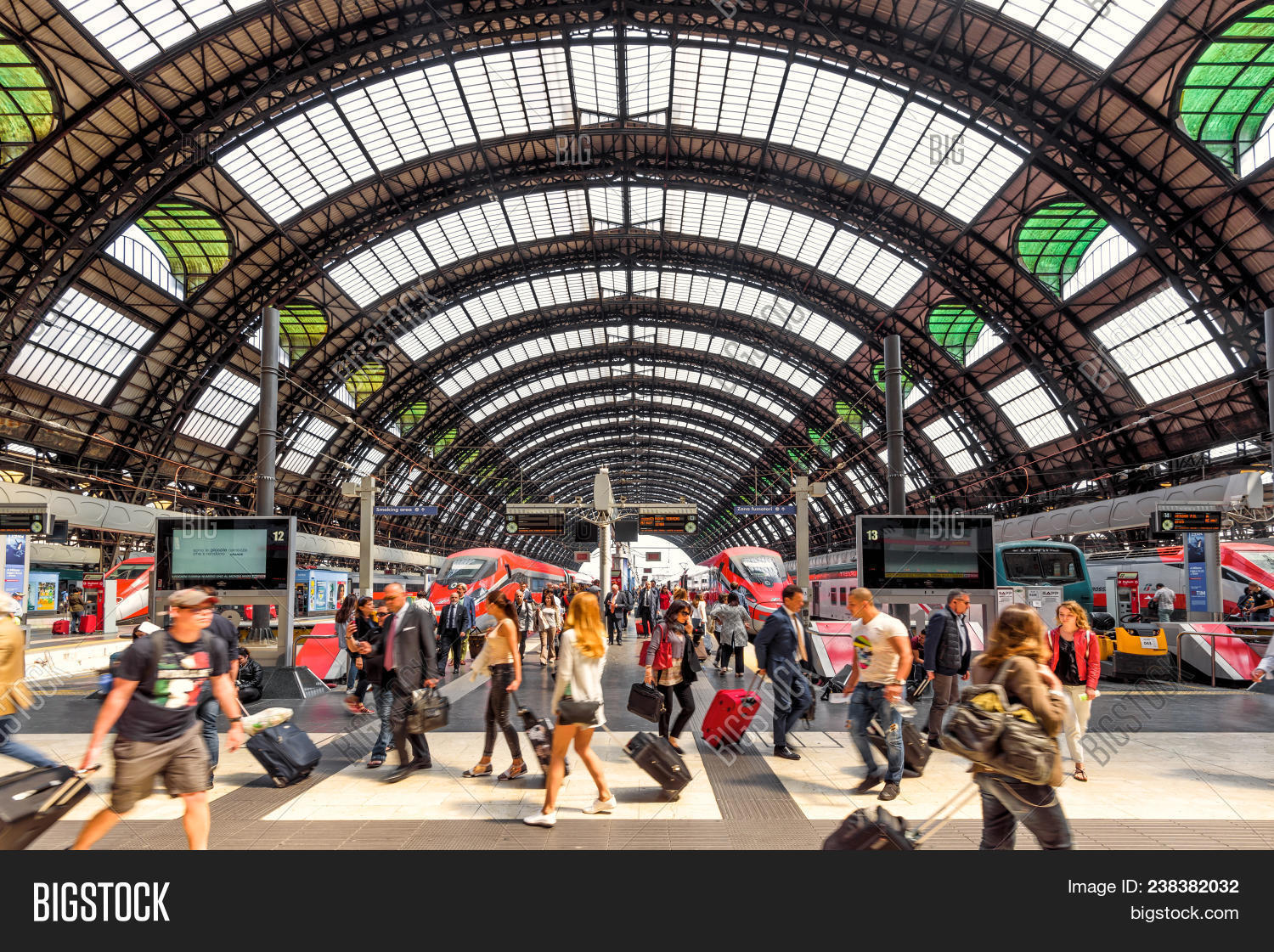 Milan, Italy - May 17 Image & Photo (Free Trial) | Bigstock