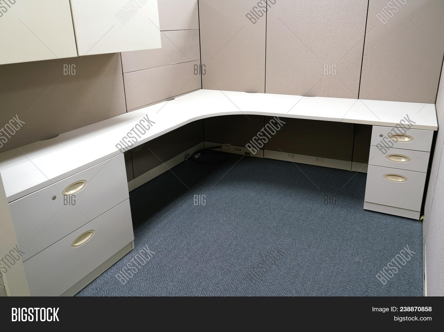 Cubicles Inside Office Image & Photo (Free Trial) | Bigstock