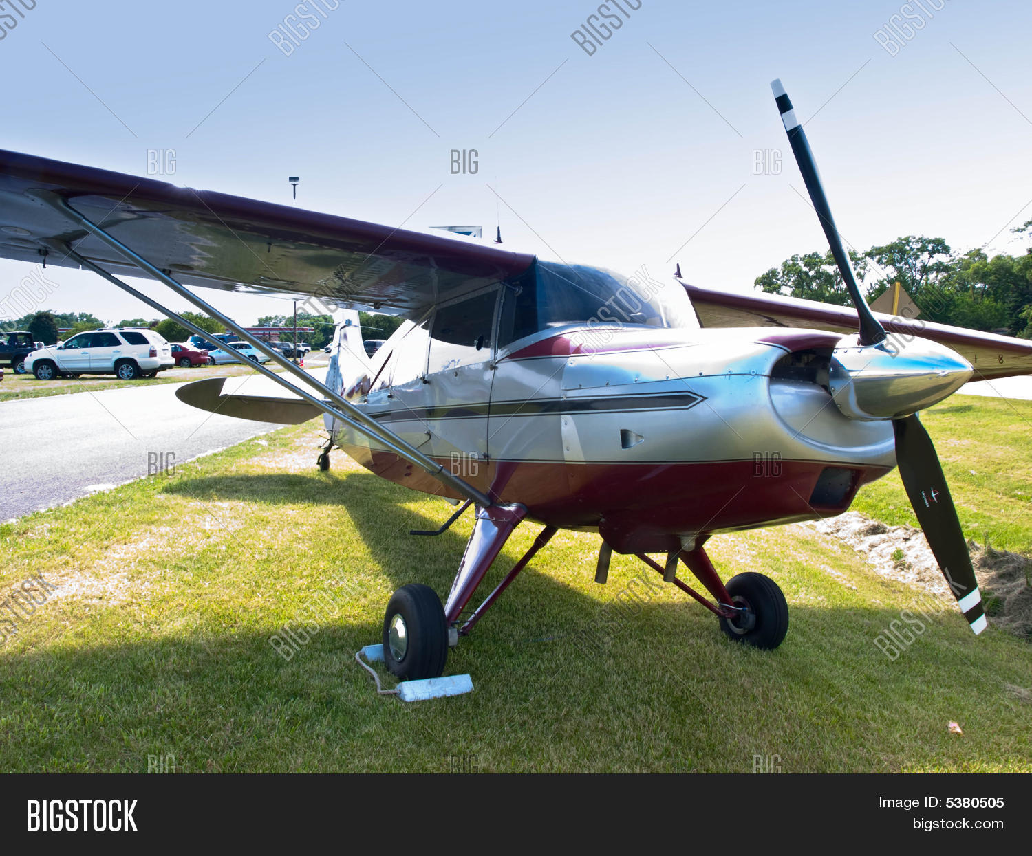 Small Airplane Image & Photo (Free Trial) | Bigstock
