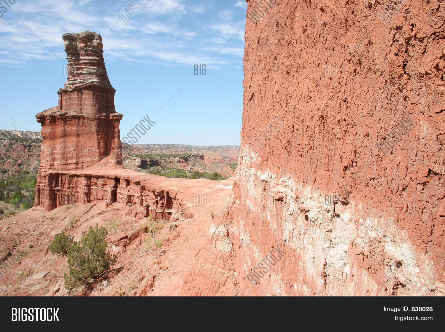 Lighthouse Rock Image & Photo (Free Trial) | Bigstock
