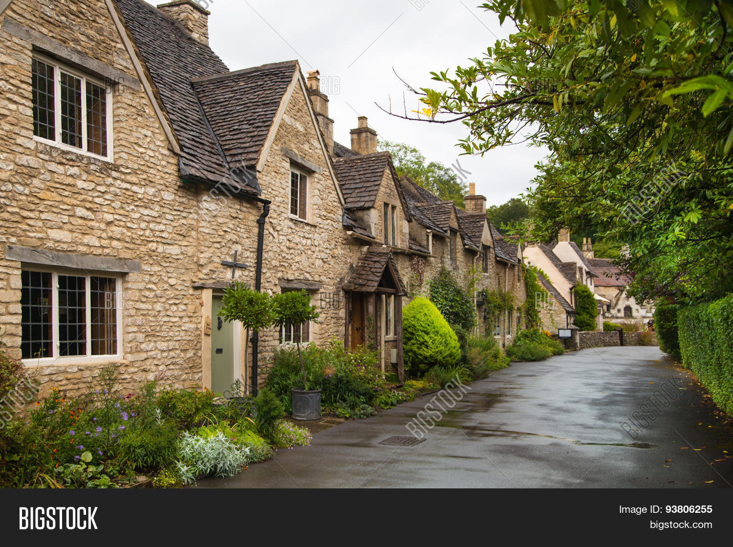 CHIPPENHAM, UK - Image & Photo (Free Trial) | Bigstock