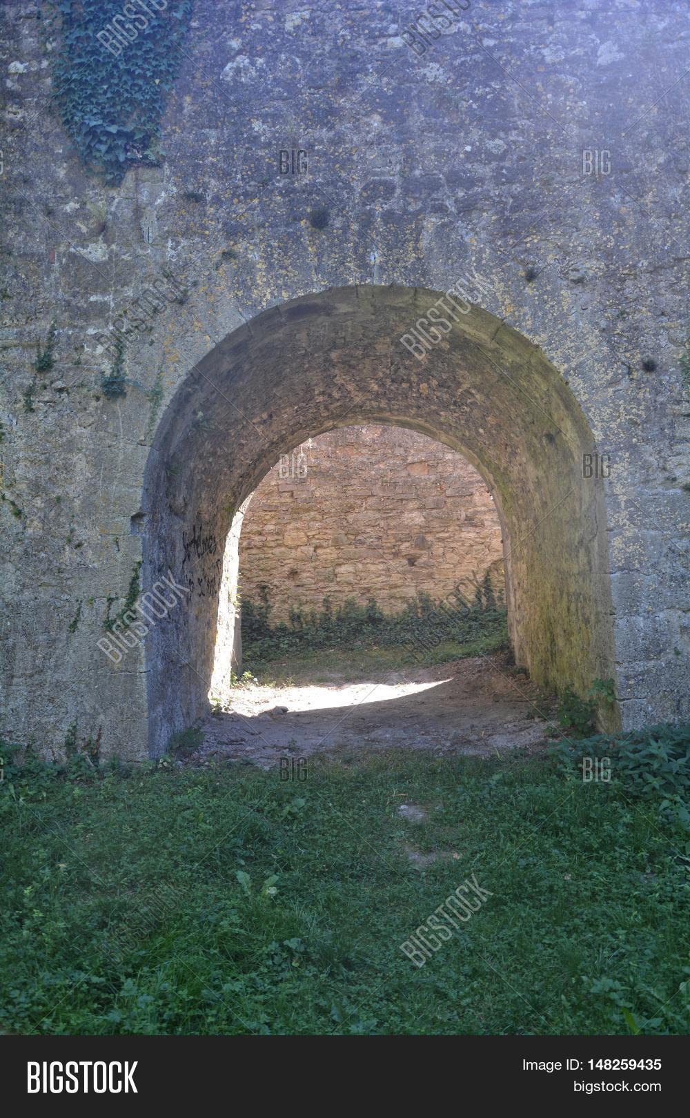 Ancient Stone Arch Image & Photo (Free Trial) | Bigstock