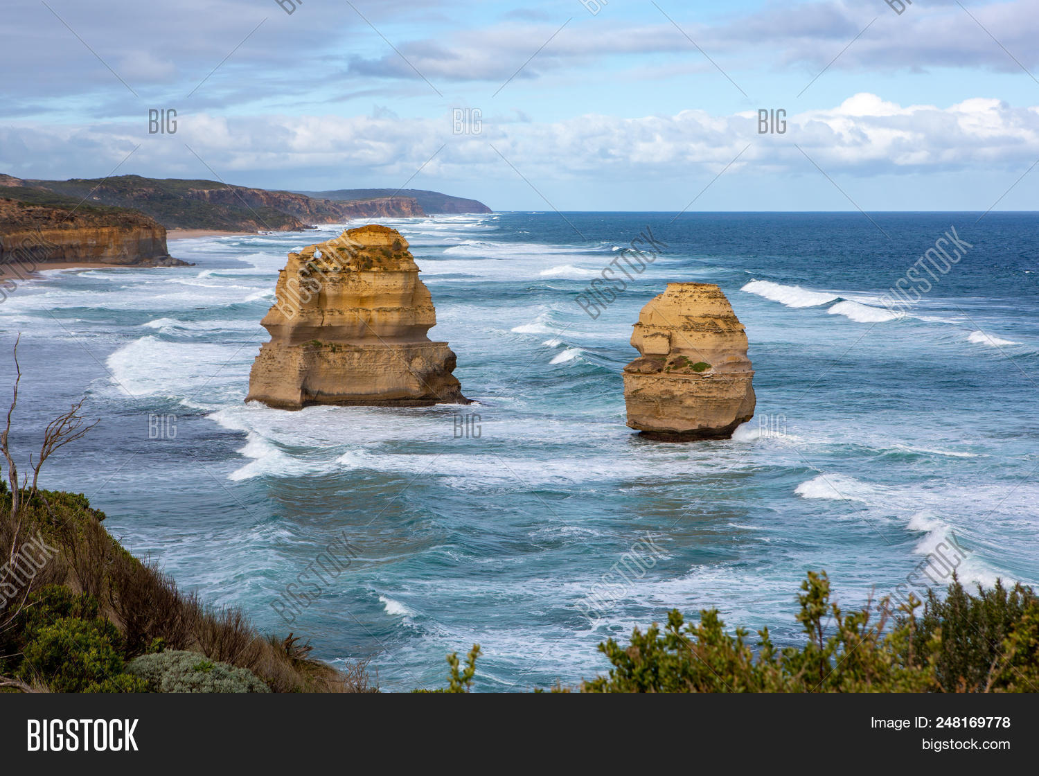 Iconic Gibson Steps 12 Image & Photo (Free Trial) | Bigstock