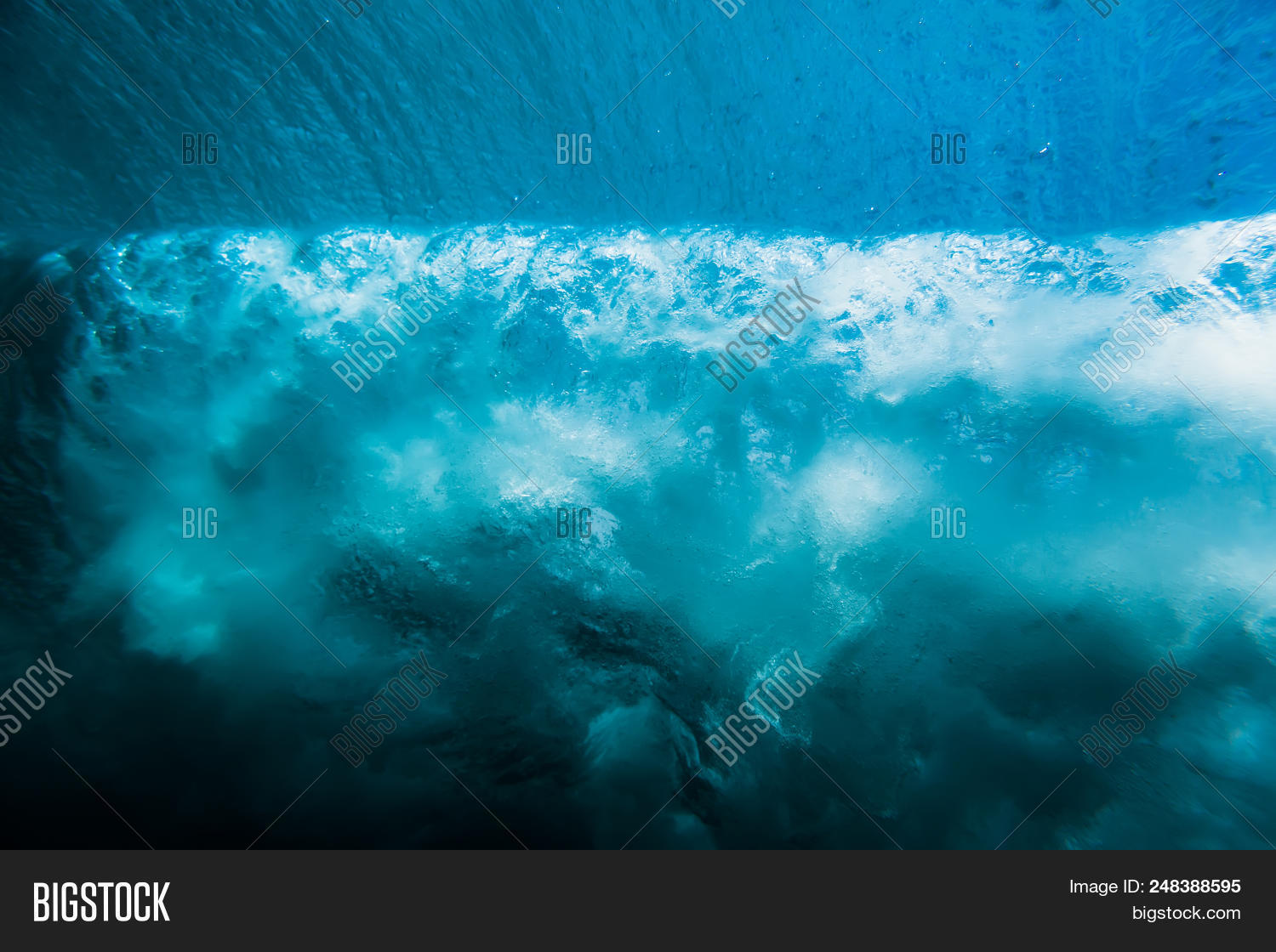 Beautiful Barrel Wave Image & Photo (Free Trial) | Bigstock