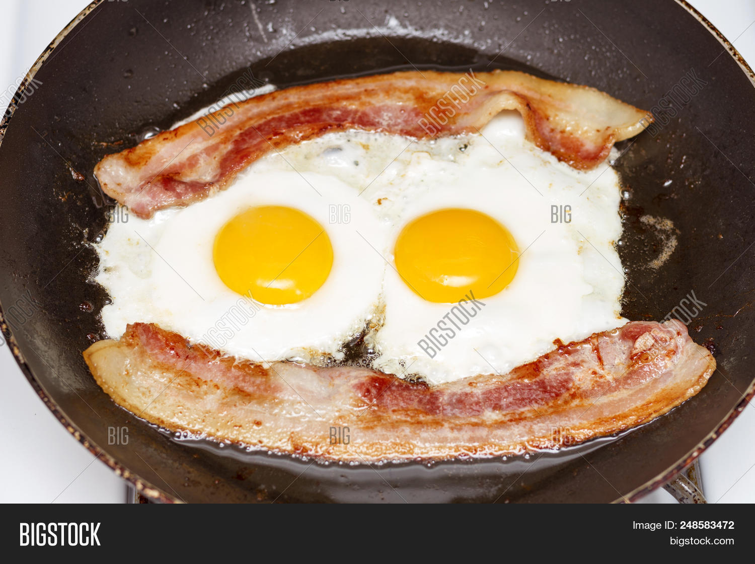 Smiling Happy Face Image & Photo (Free Trial) | Bigstock