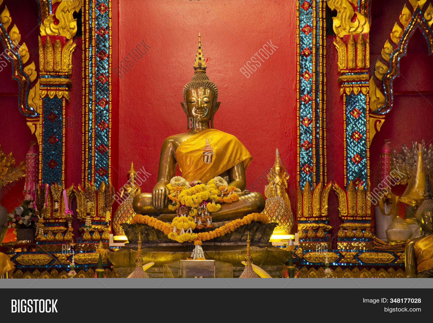 Luang Phra Sai Buddha Image & Photo (Free Trial) | Bigstock