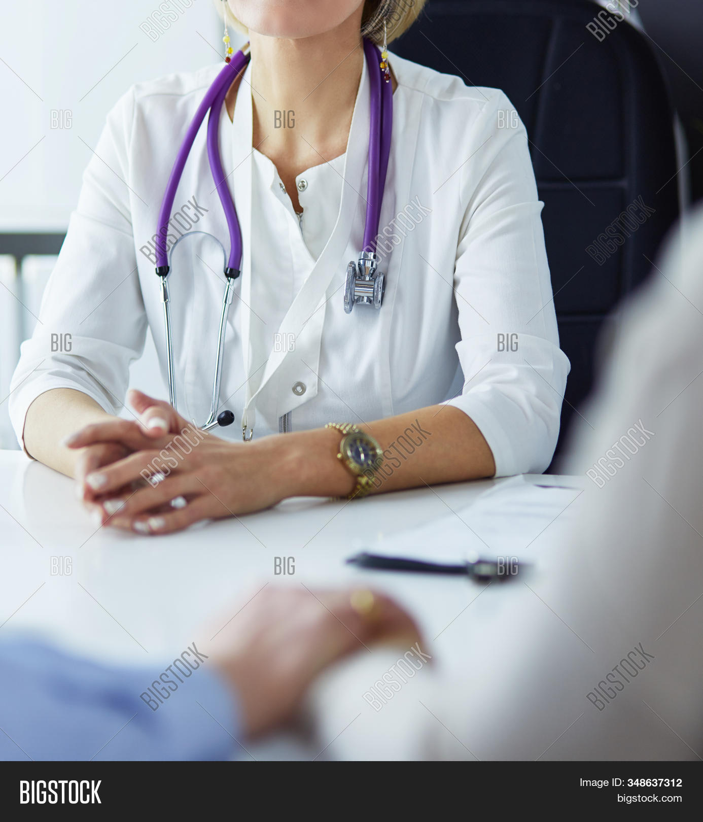 Female Doctor Sitting Image & Photo (Free Trial) | Bigstock