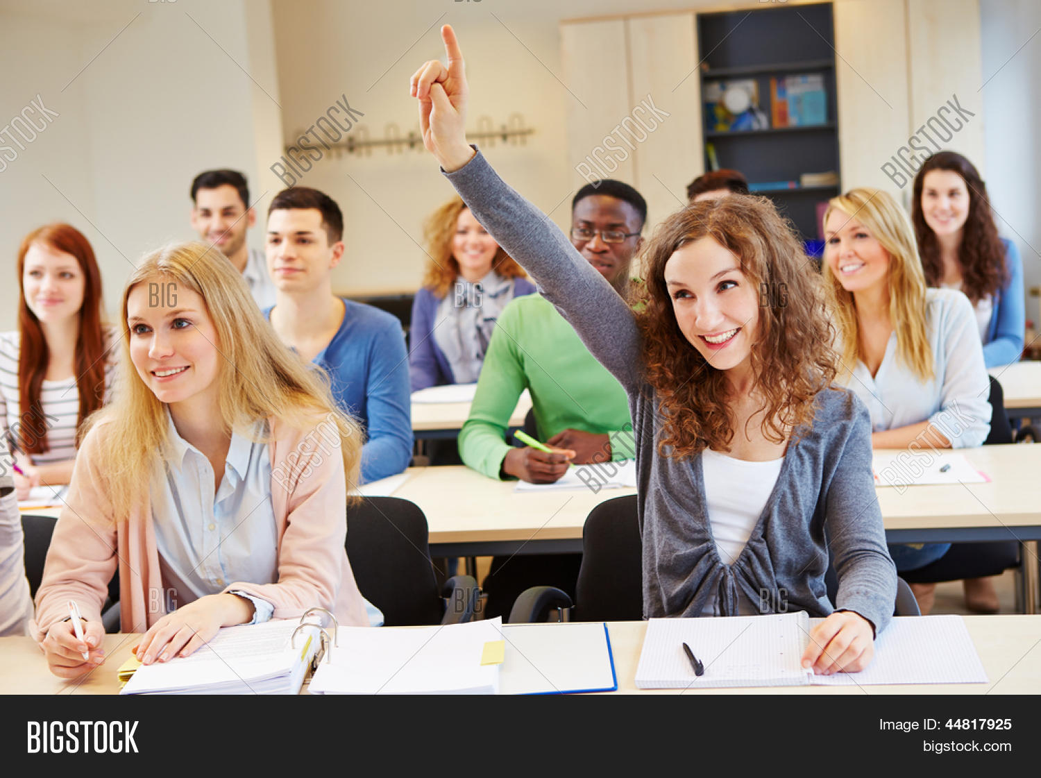 Imagen y foto Estudiante Feliz (prueba gratis) | Bigstock