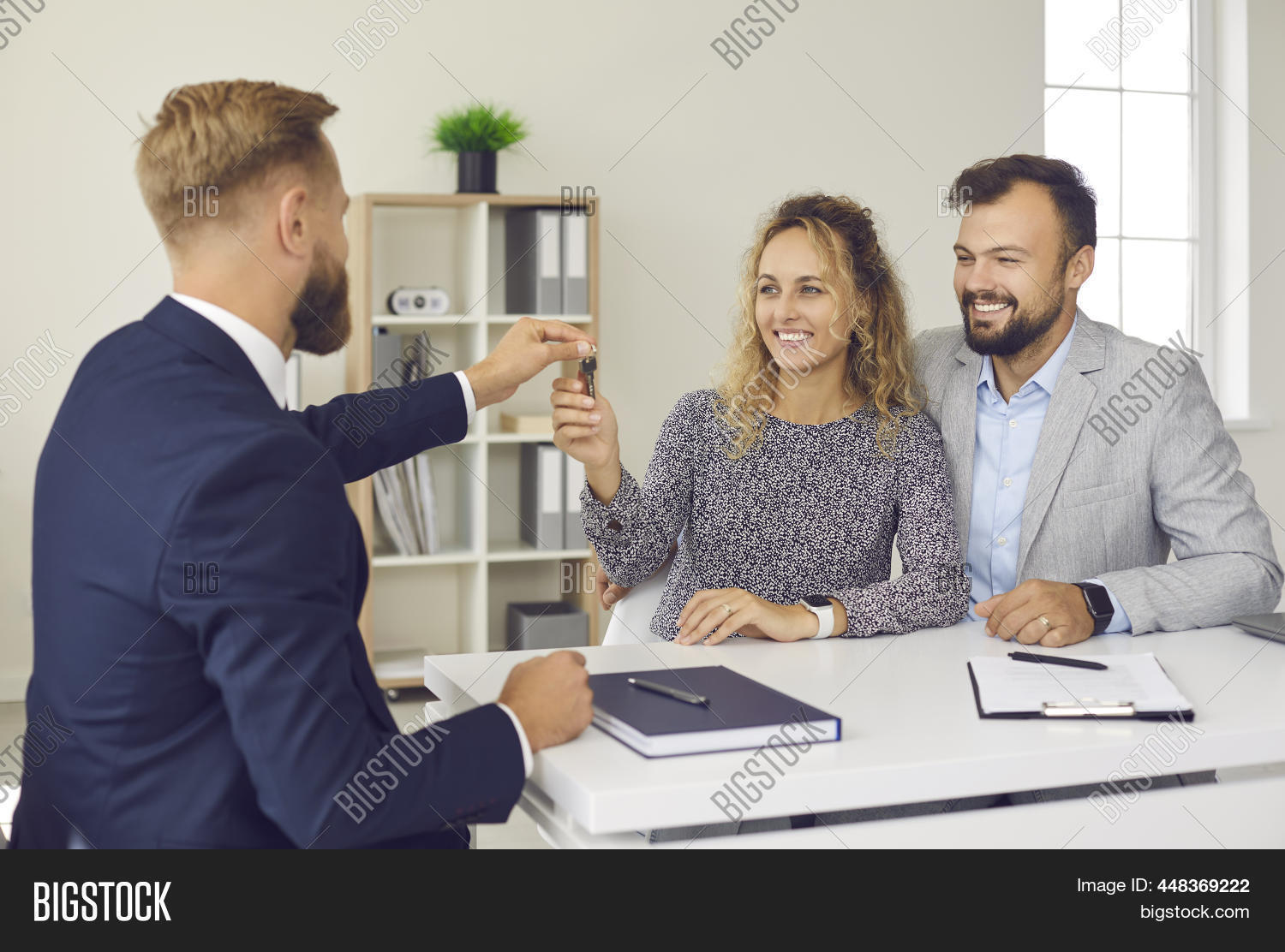Male Real Estate Agent Image & Photo (Free Trial) | Bigstock
