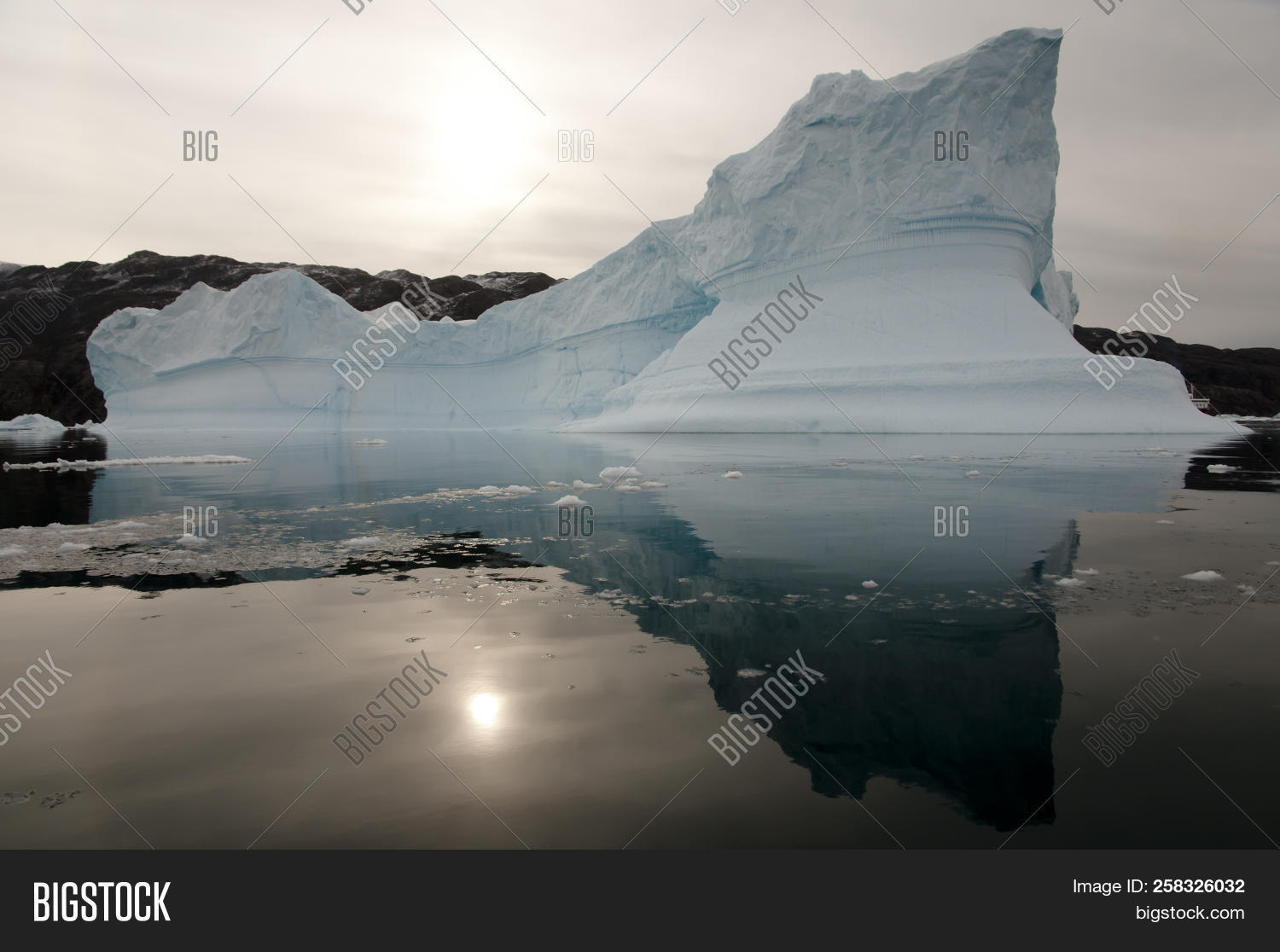 Floating Iceberg Image & Photo (Free Trial) | Bigstock