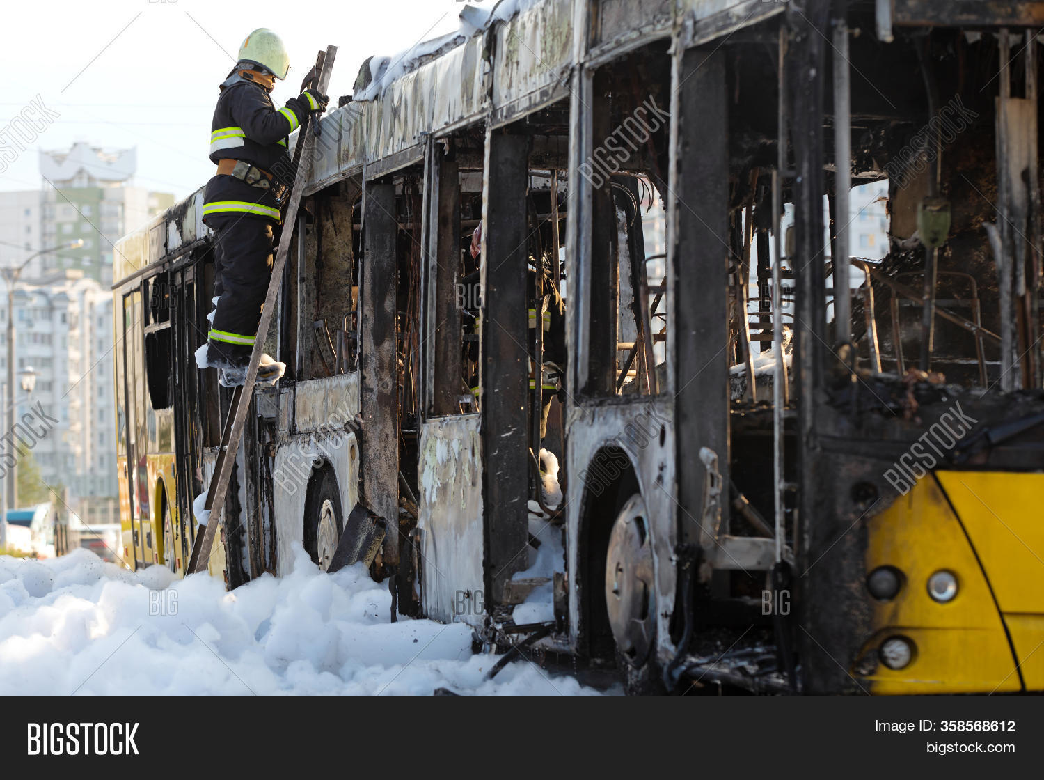 Cal Fire Firefighter Image & Photo (Free Trial) | Bigstock
