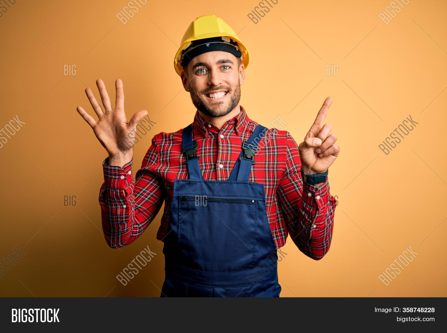 Young Builder Man Image & Photo (Free Trial) | Bigstock