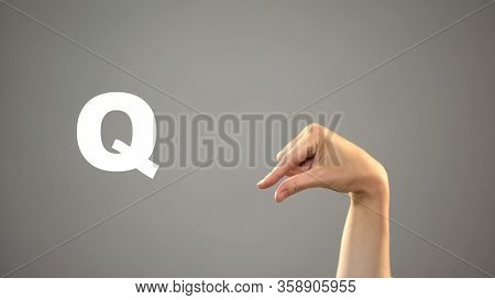 Letter Q Sign Language Image & Photo (Free Trial) | Bigstock