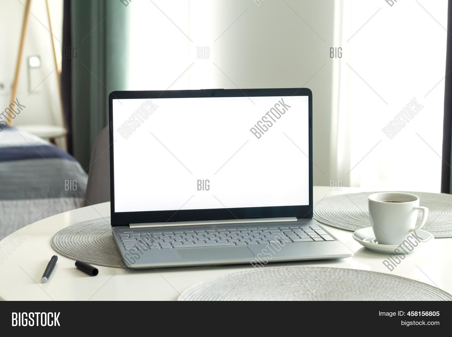Open Laptop Computer Image & Photo (Free Trial) | Bigstock