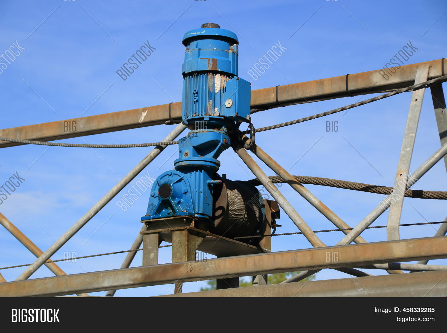 Imagen y foto Deflection Pulley (prueba gratis) | Bigstock