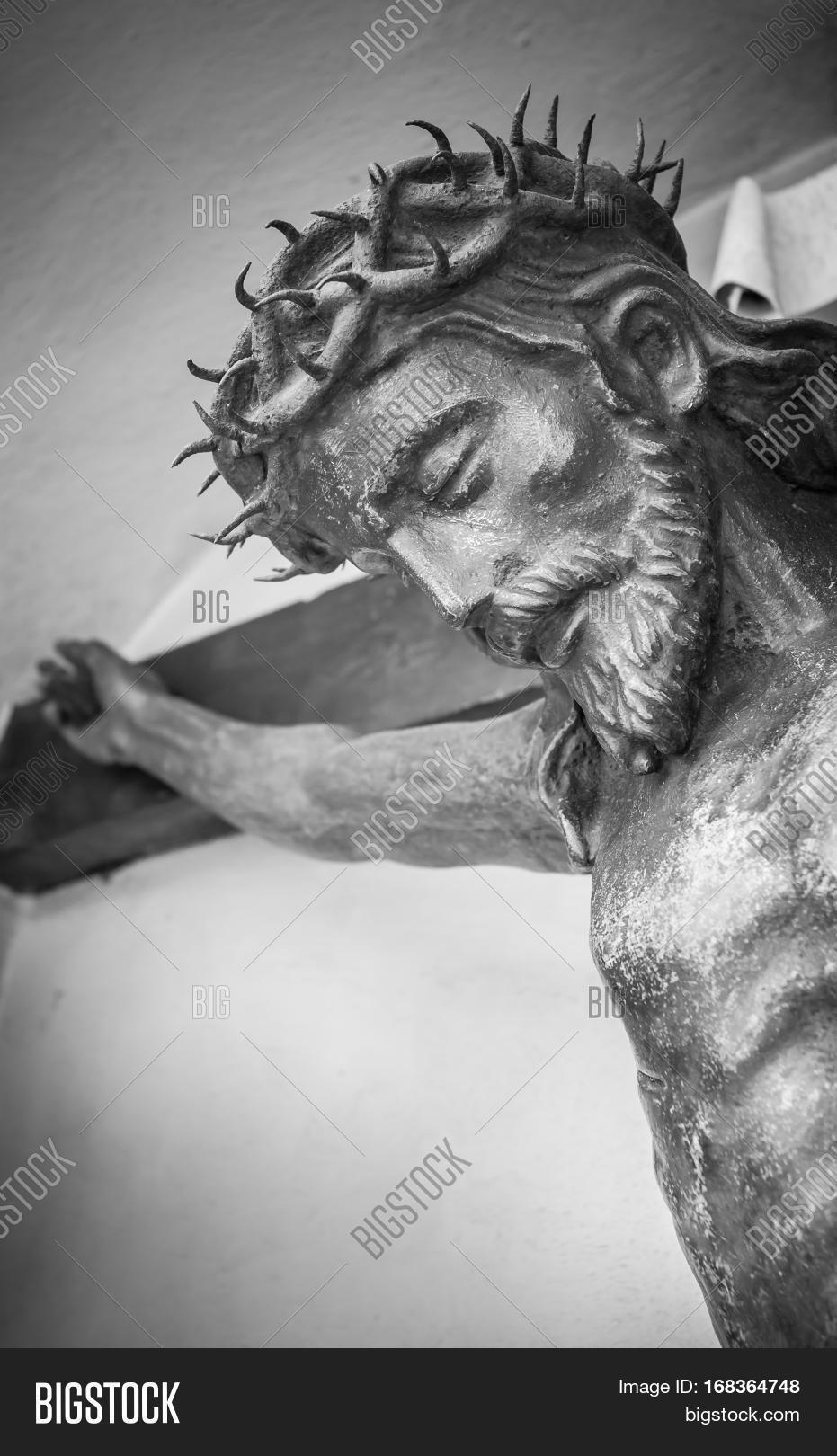 Suffering Jesus Christ Image & Photo (Free Trial) | Bigstock